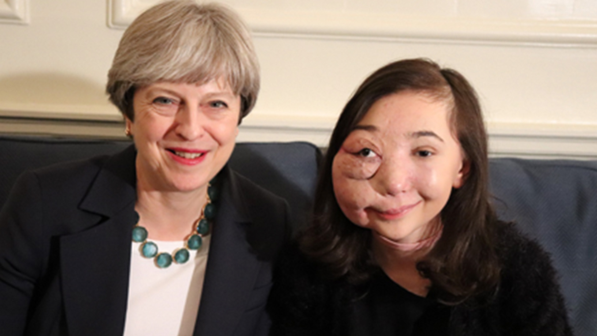 Teenage vlogger Nikki Lilly meets Prime Minister in Blakeway North ...
