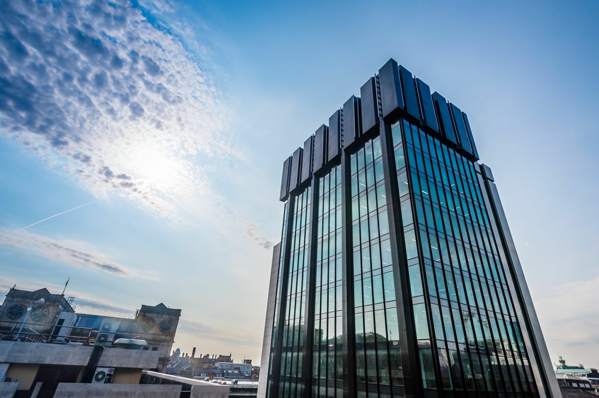 Jaguar Land Rover's Manchester tech hub to be based at Neo building ...