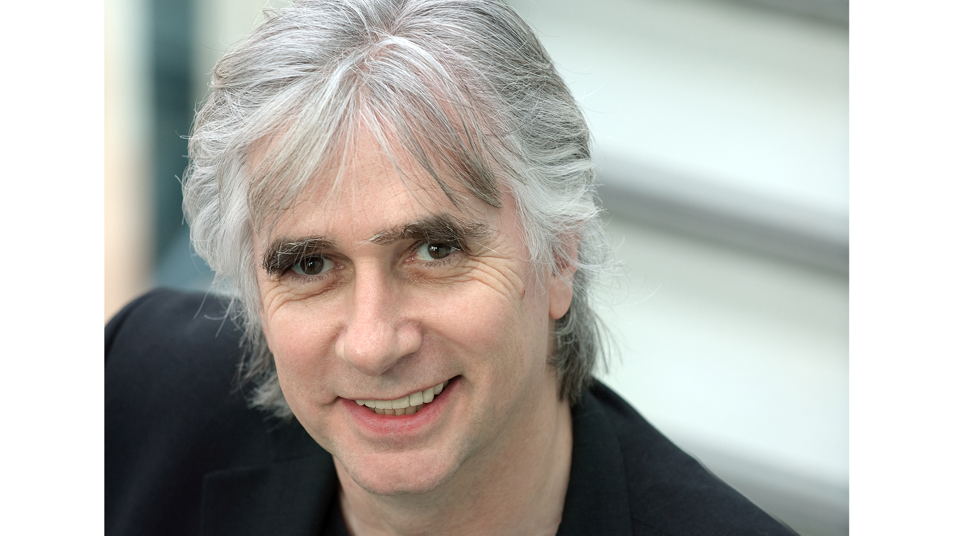 Channel 4's "like a street burger van" Redmond speaks out over ...