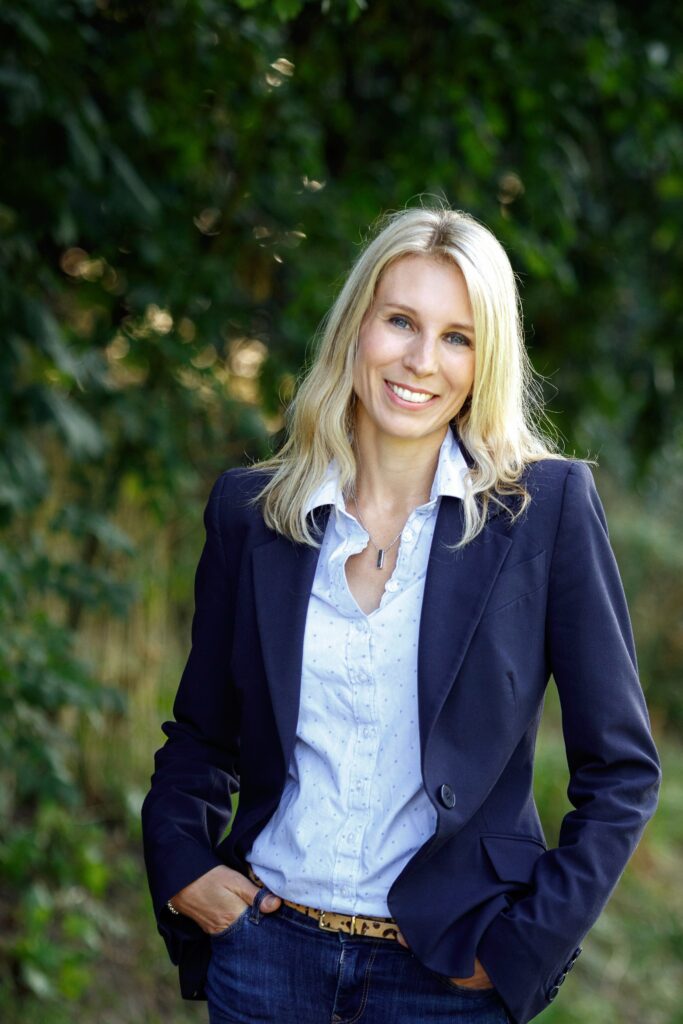 A Week in My Life: Stefanie Hopkins, Founder & Managing Director, Faith ...