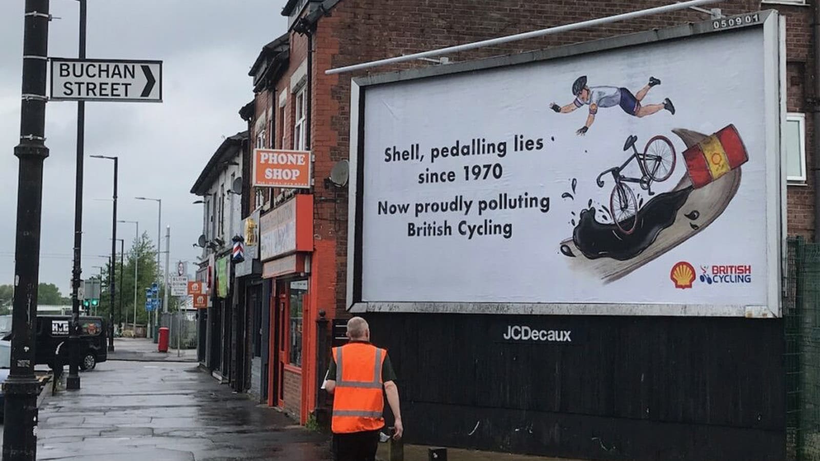 Climate activists “hack” Shell billboards - Prolific North