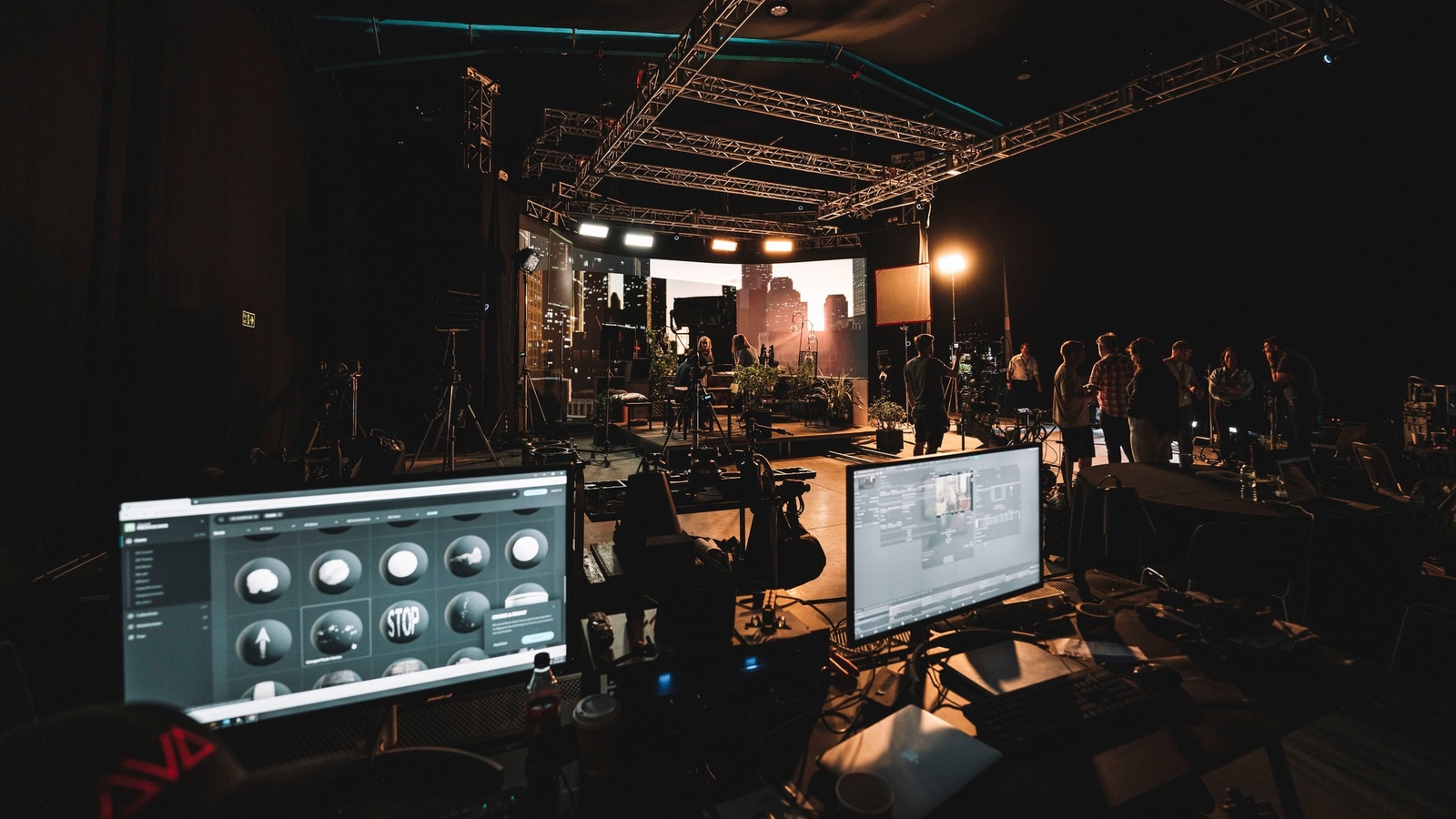 Yorkshire firms announce partnership for robotics integration in screen ...