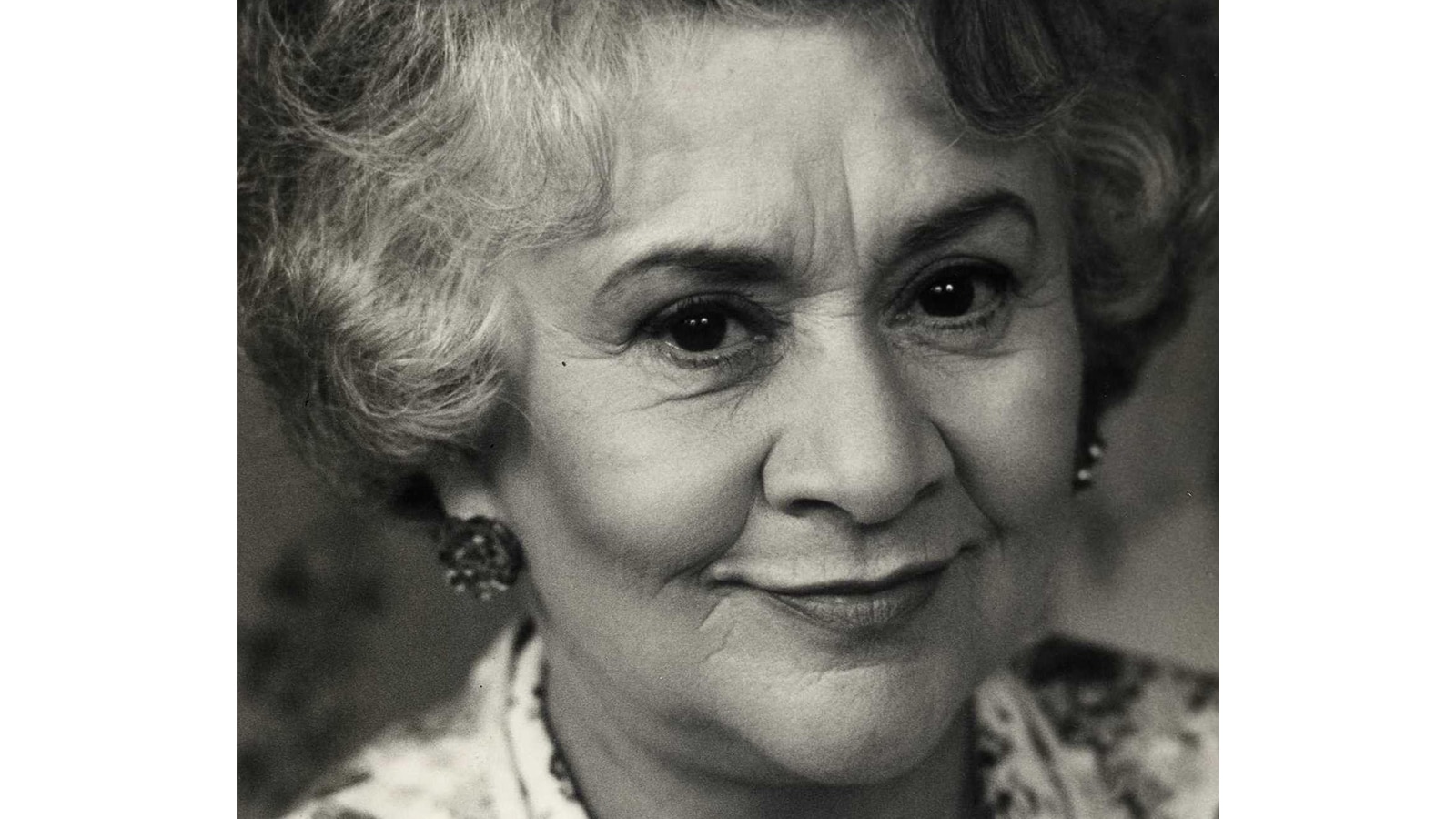 West End lights to dim in tribute to acting legend Dame Joan Plowright ...