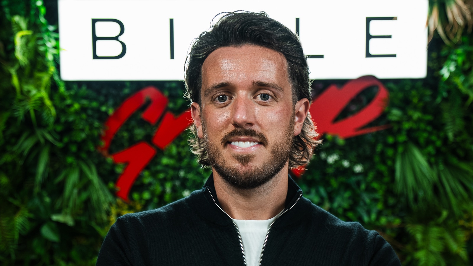 Former Manchester United global social chief takes cross-town transfer ...