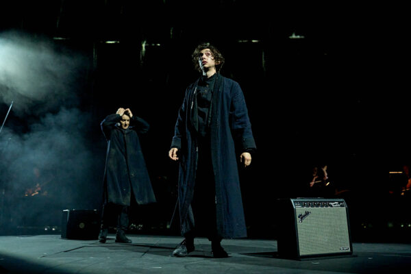 Hamlet meets Radiohead in stunning genre-bending world premiere at ...