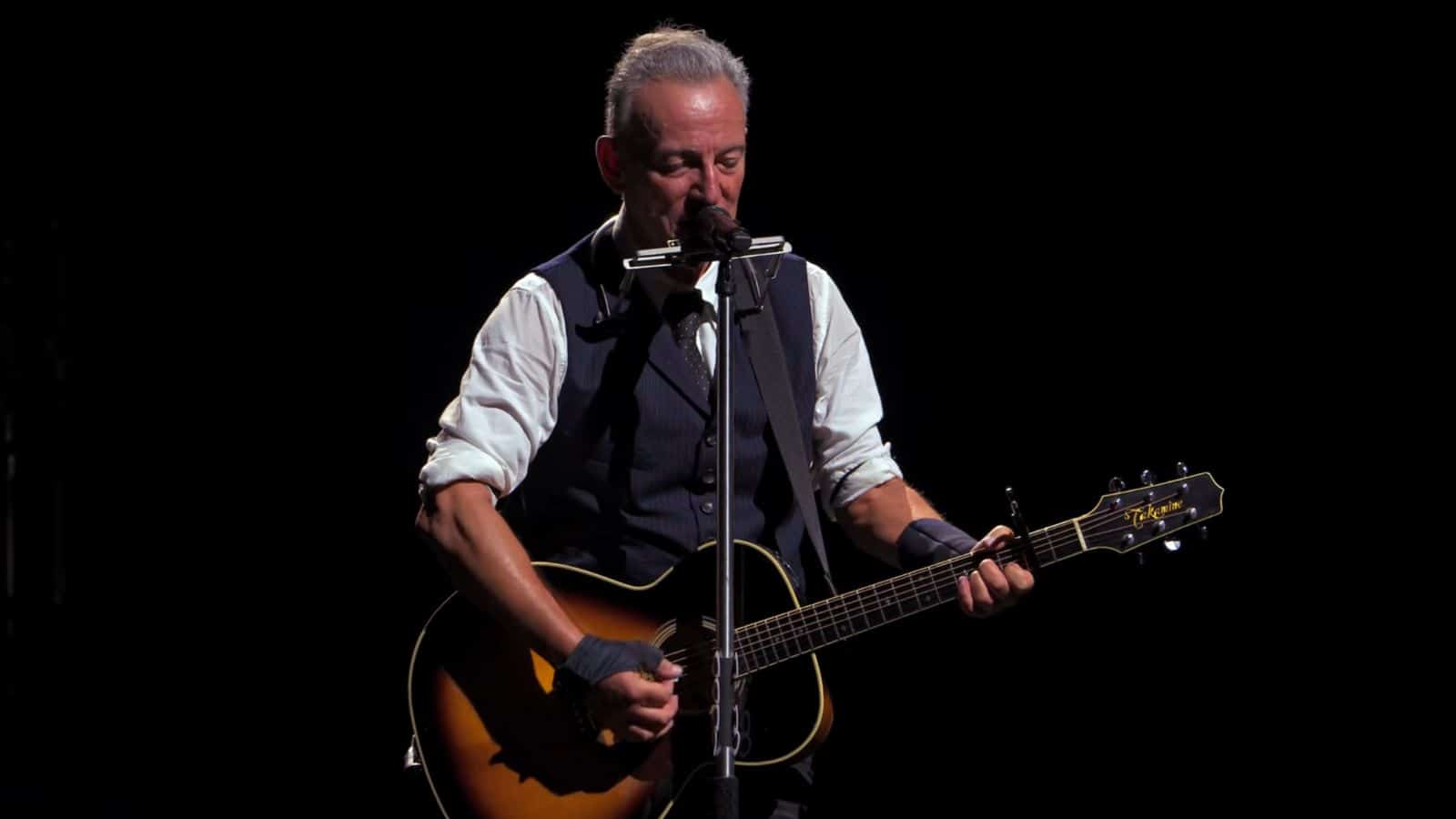 Bruce Springsteen uses Manchester gig to issue blistering attack on ...