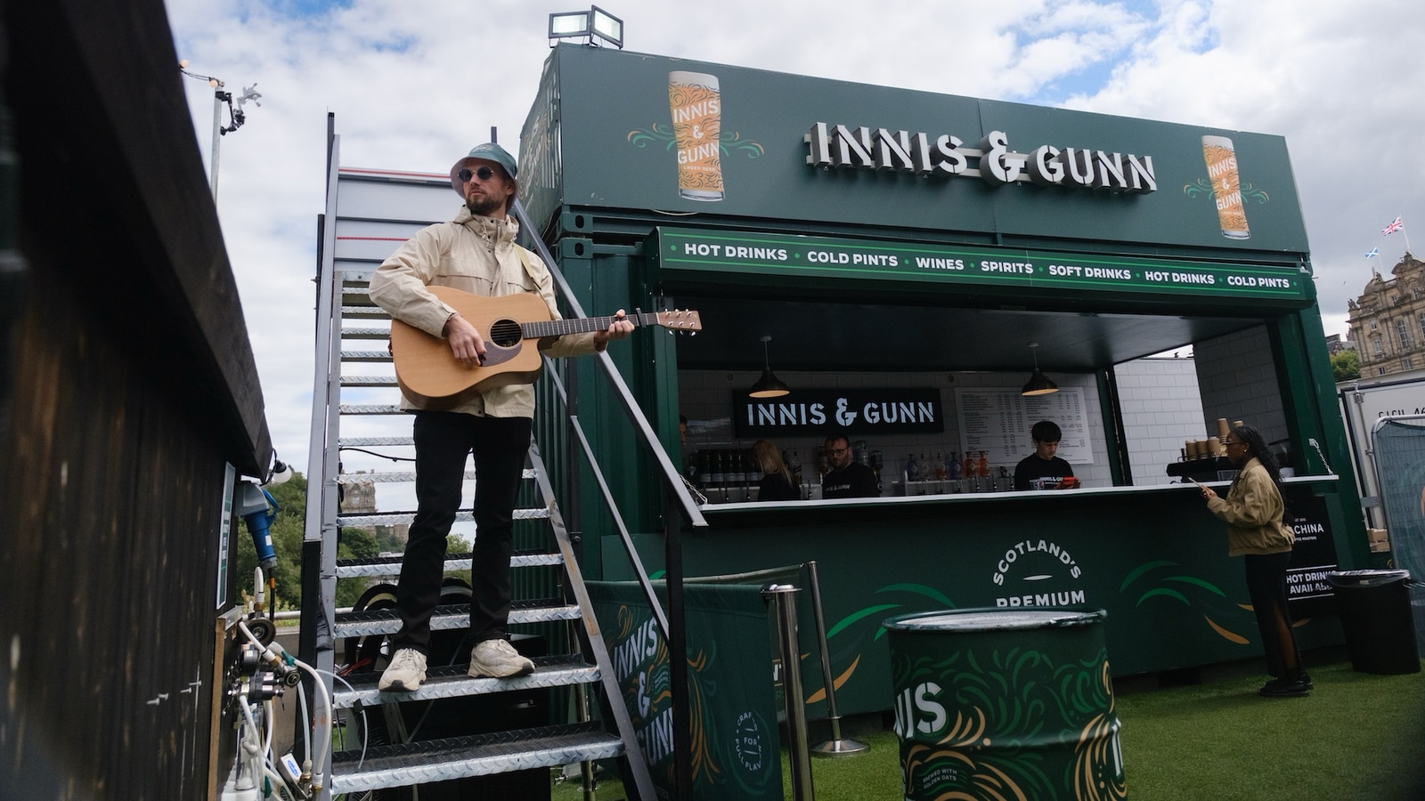 Oasis mania comes to Scotland as brewing giant launches Wonderwall singing showdown ahead of ...